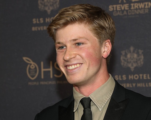 Steve Cook Girlfriend Carly